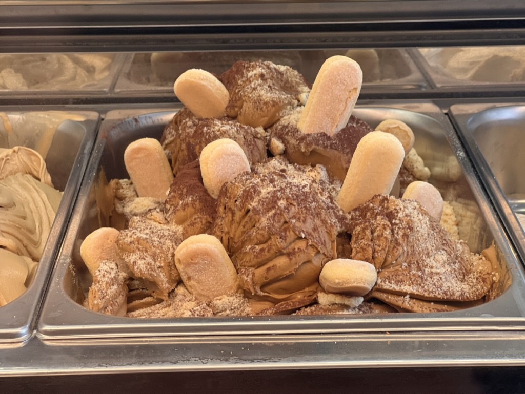 | PaPa J's Twin Plaza