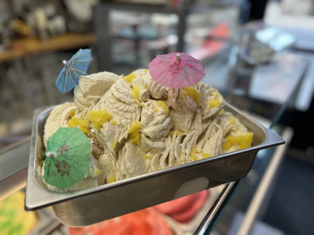 | PaPa J's Twin Plaza