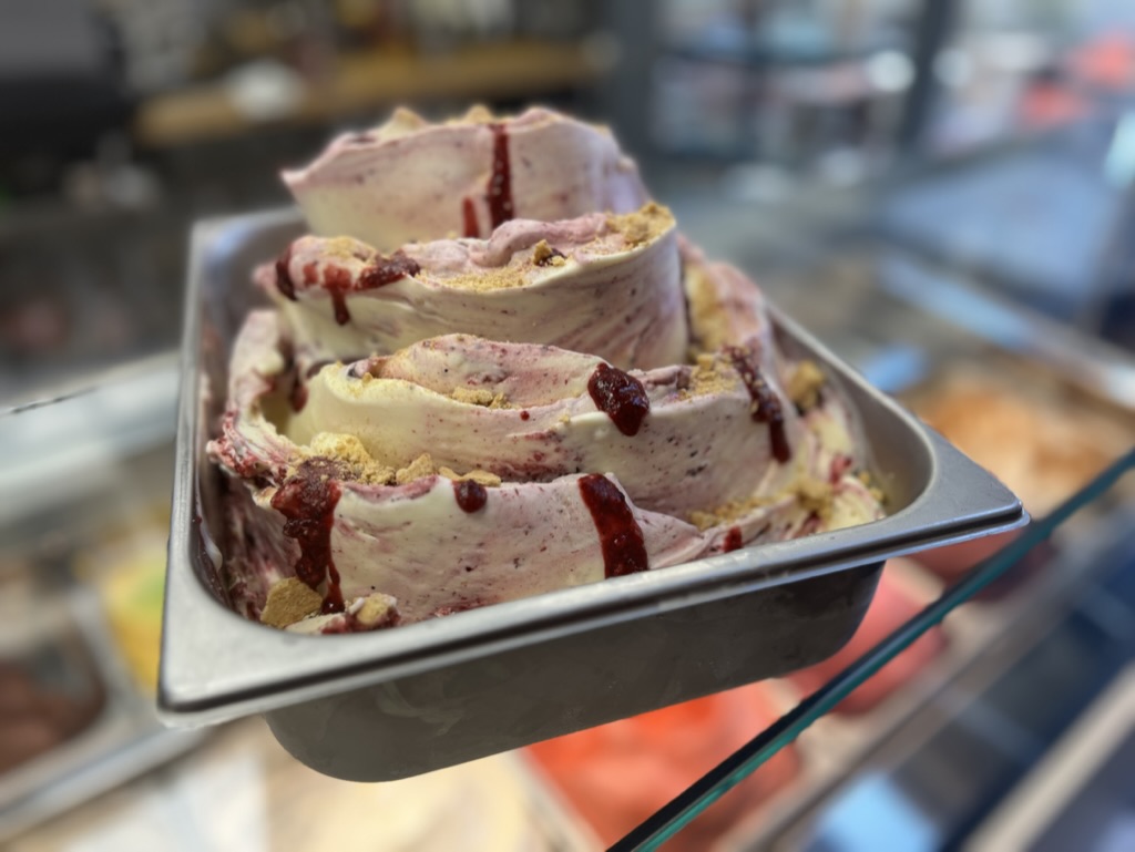 | PaPa J's Twin Plaza